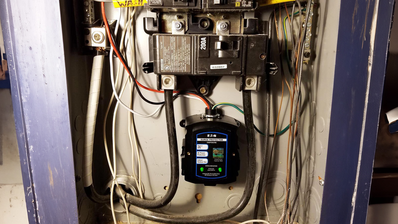 6 Best AC surge protectors for HVAC safety and performance